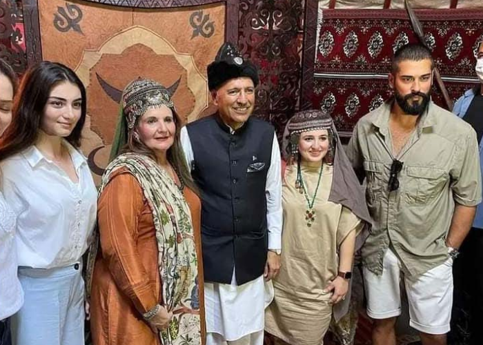 Visite guidée du studio : Dirilis Ertugrul, Kurulus Osman et Destan