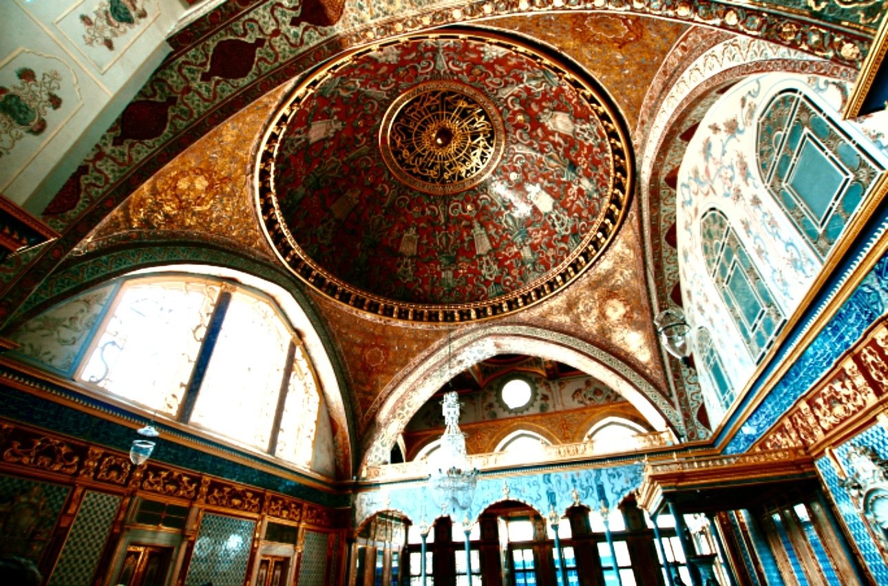 Topkapi Palace Museum Guided Tour with Harem Including Entry Tickets