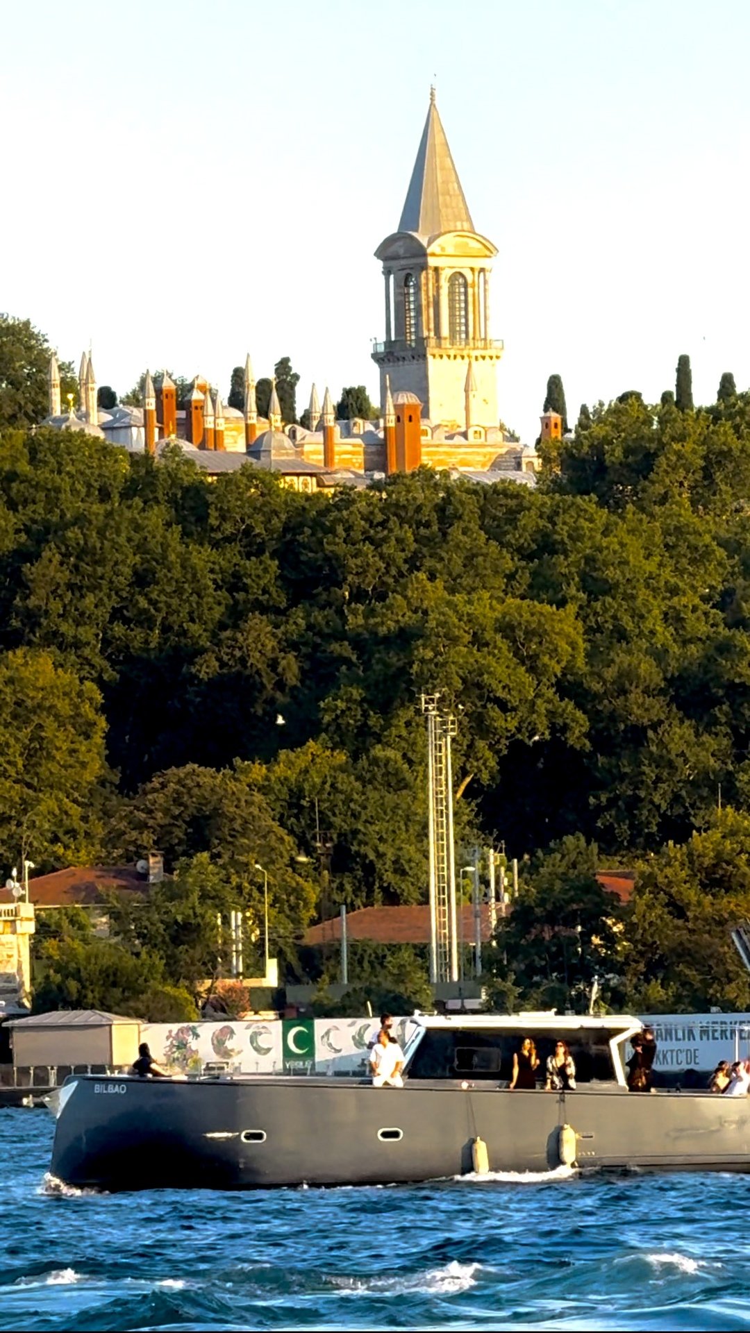 Topkapi Palace Museum Guided Tour with Harem Including Entry Tickets